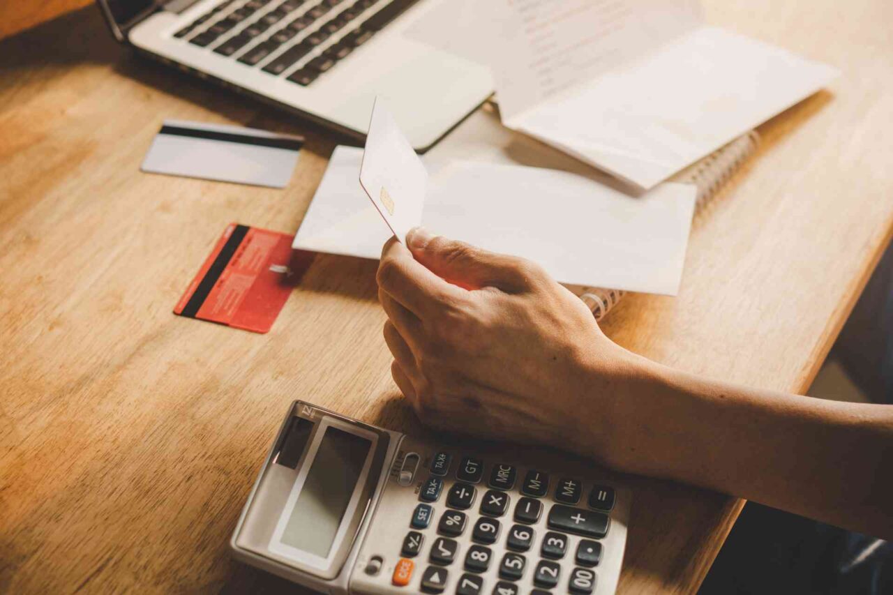 How Forensic Economists Calculate Compensation for a Damaged Credit Rating